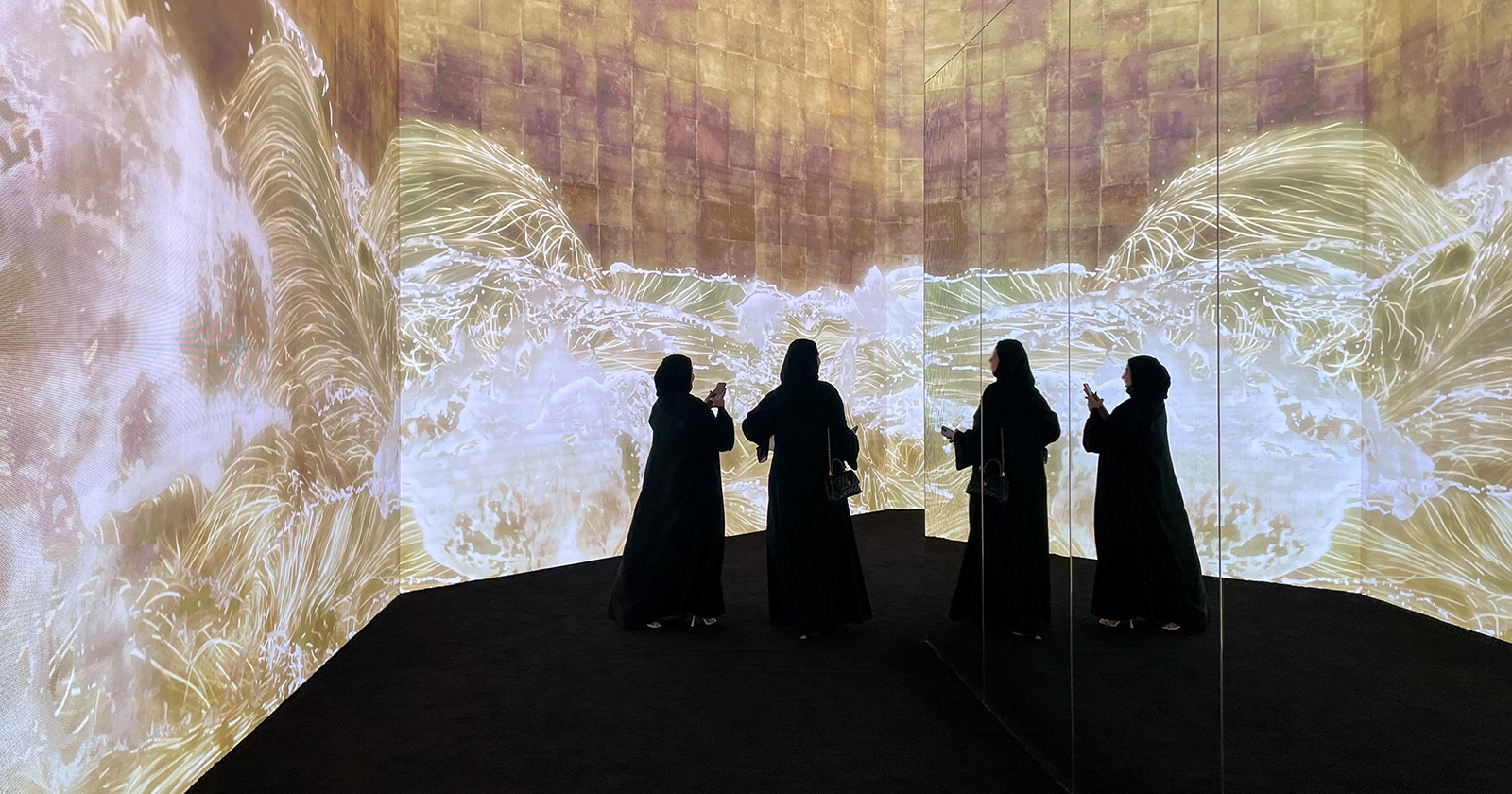Step inside the awe-inspiring teamLab pop-up in Abu Dhabi