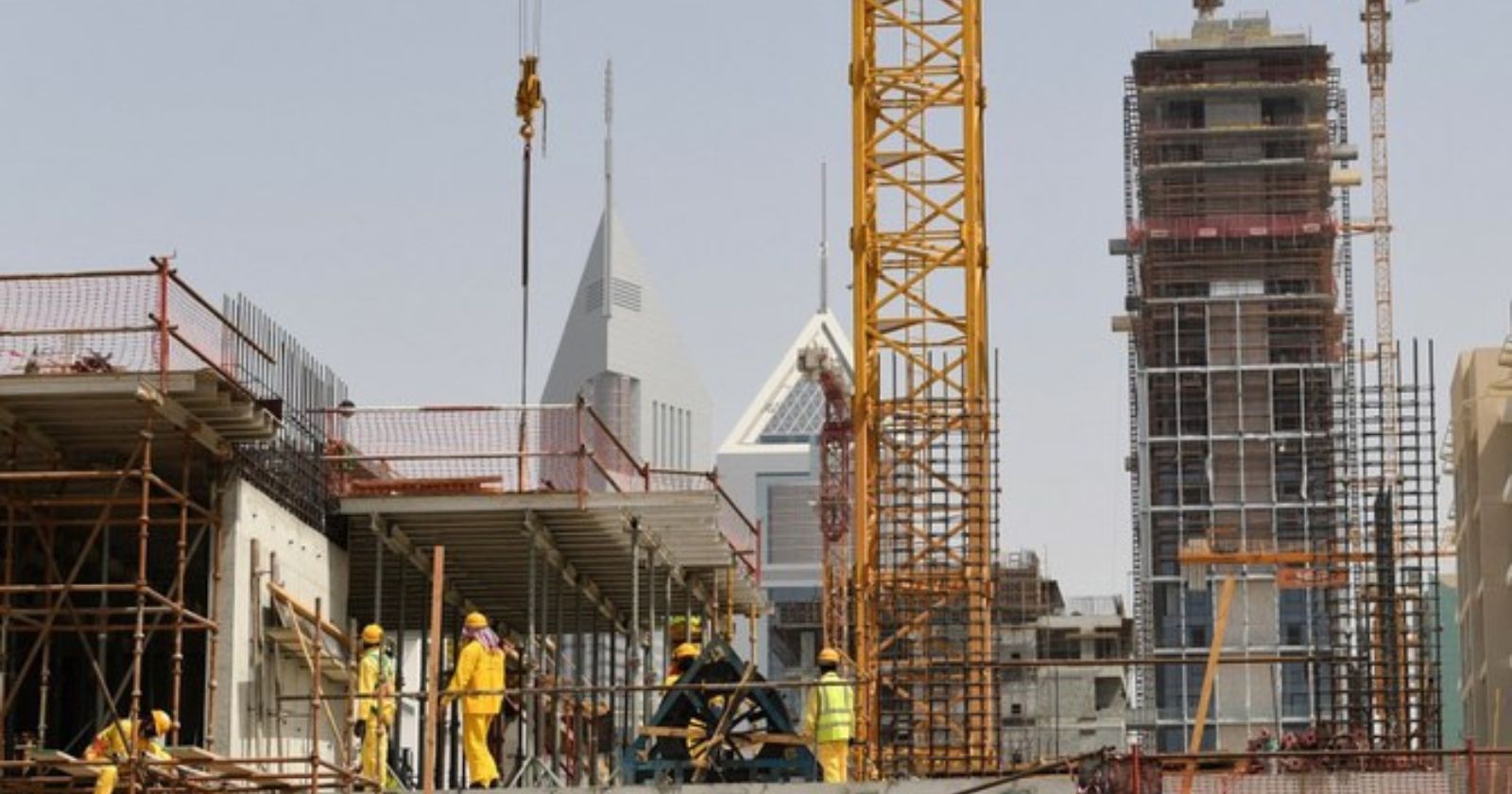 UAE midday work ban returns June 15: Summer heat protection for outdoor ...