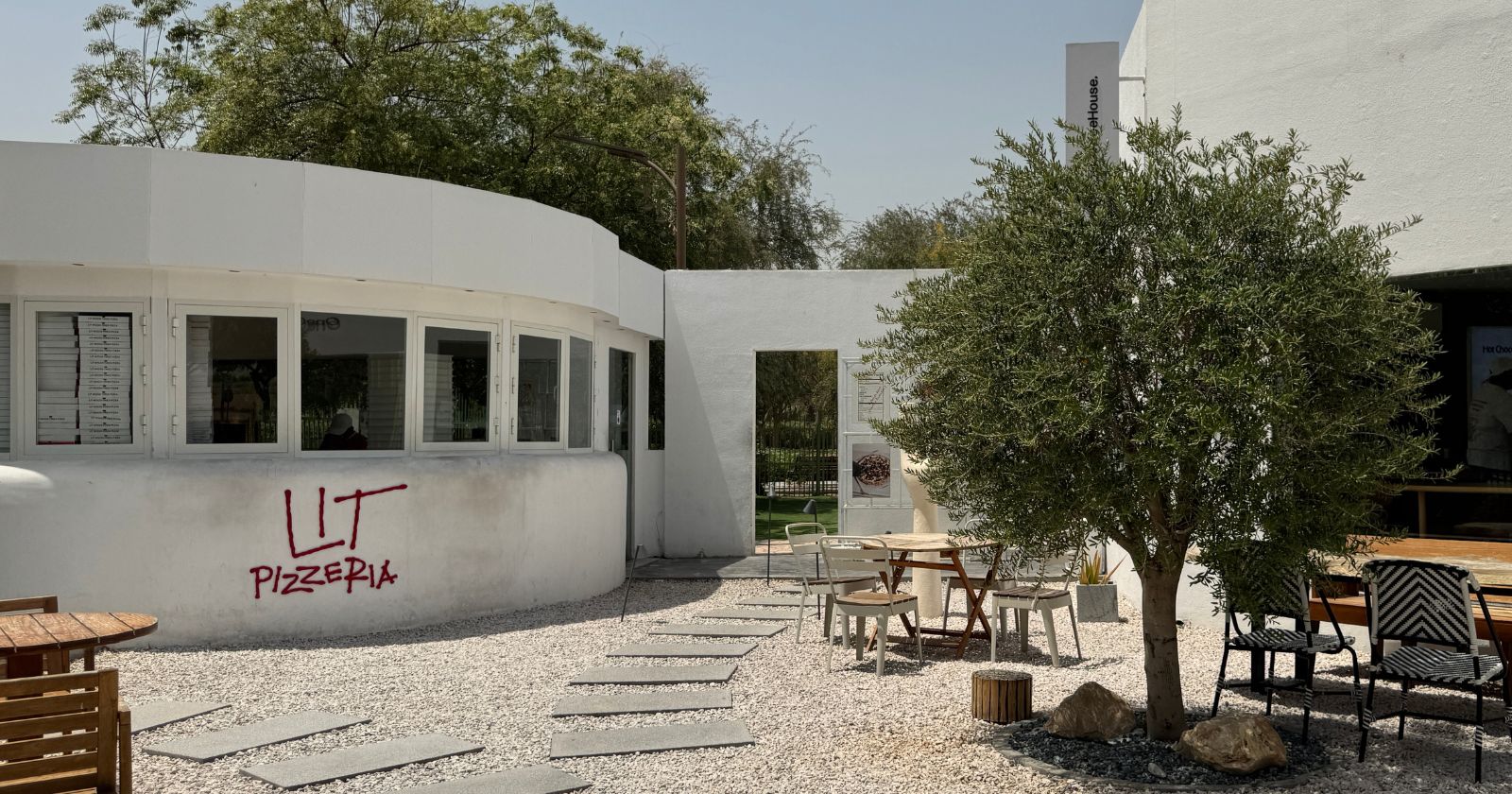 LIT Pizzeria: Artisanal pizza in Dubai's Al Khawaneej