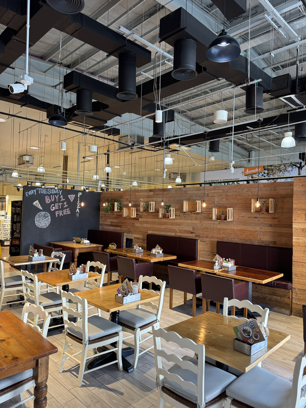 Organic Restaurant Design