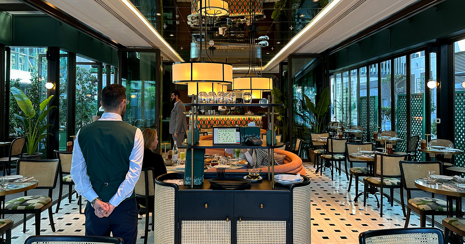 Le Petit Beefbar: Open for breakfast, lunch and dinner in DIFC