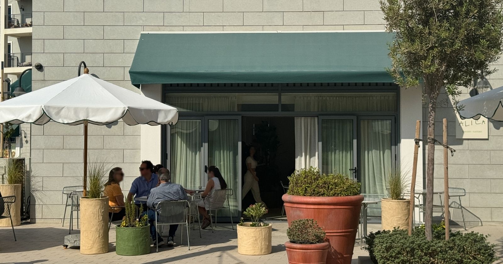 Alica Dubai: Speciality coffee, gorgeous views & a charming bakery at ...